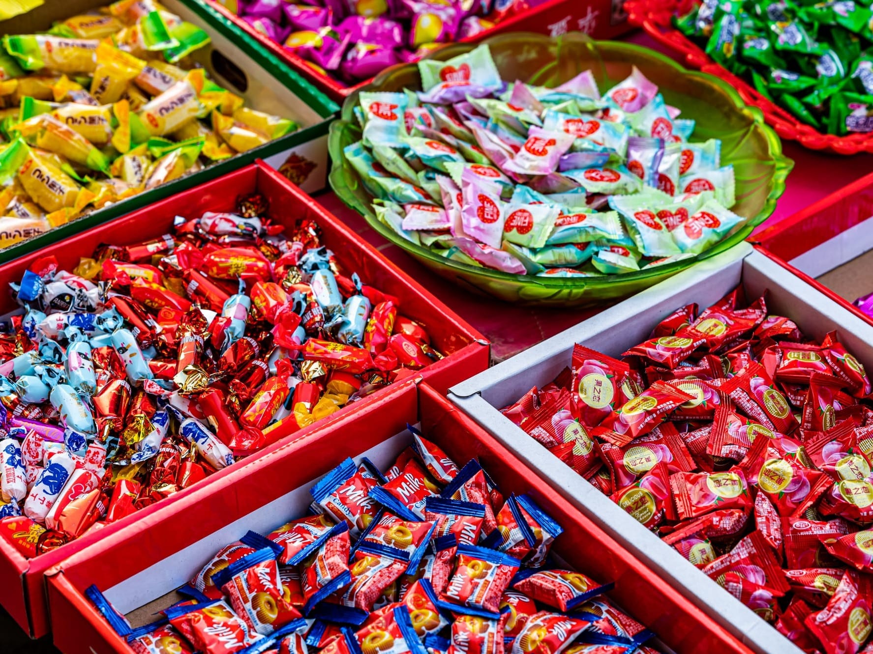 The Best 90s Snacks That Ruled the Lunchroom | Classic Nerd