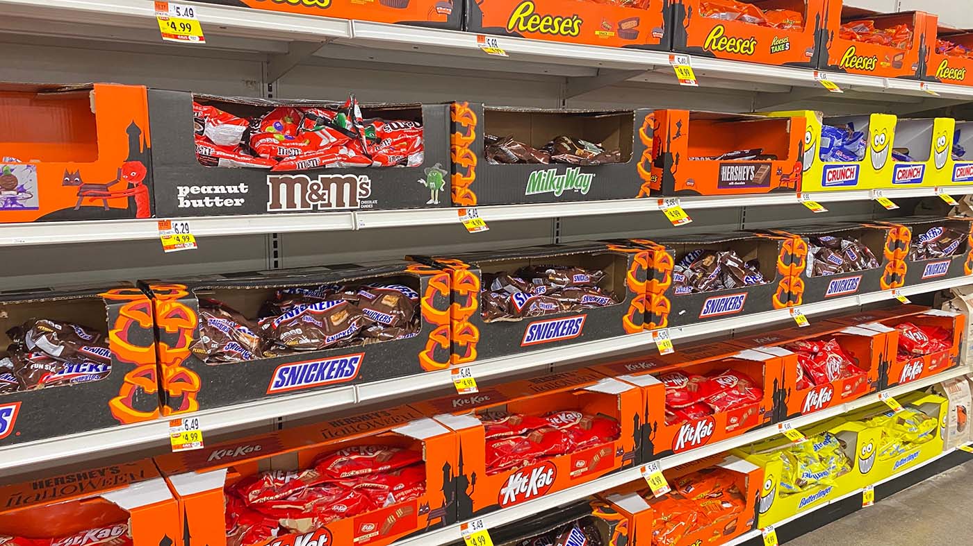 What's the best-selling Halloween candy in the U.S.? | Classic Nerd